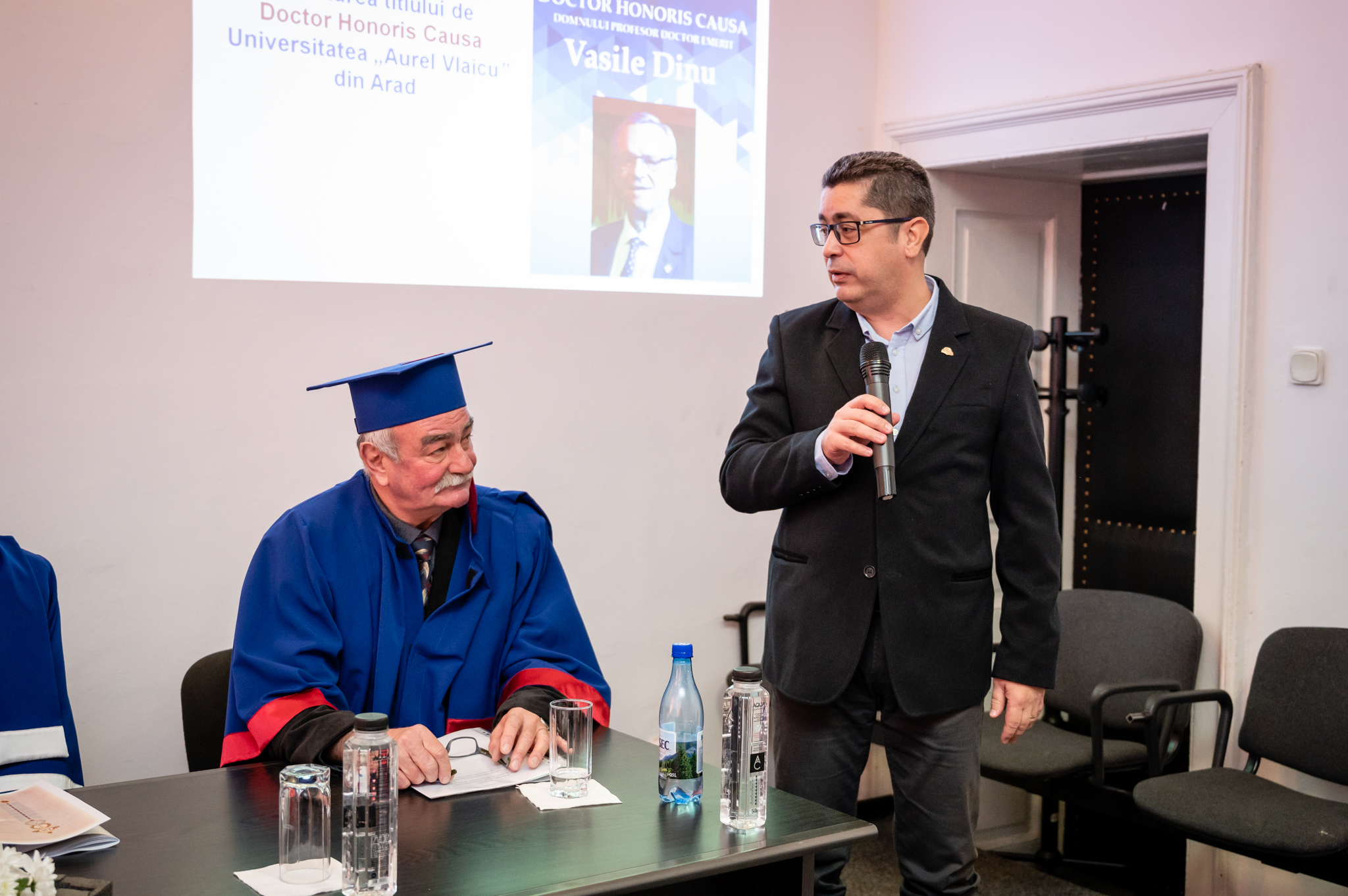 Prof. univ. dr. Dinu Vasile a devenit Doctor Honoris Causa al UAV ...